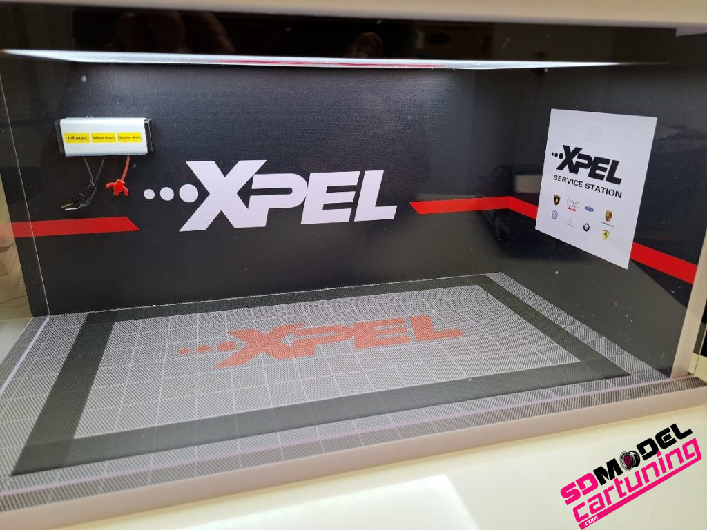 1:18 Service Parking diorama Xpel – Small - Building kit ...