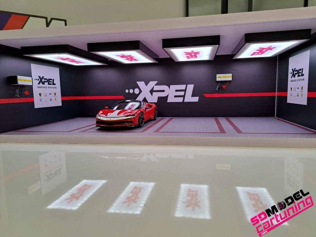1:18 Service Parking diorama Xpel – Large - Building kit ...