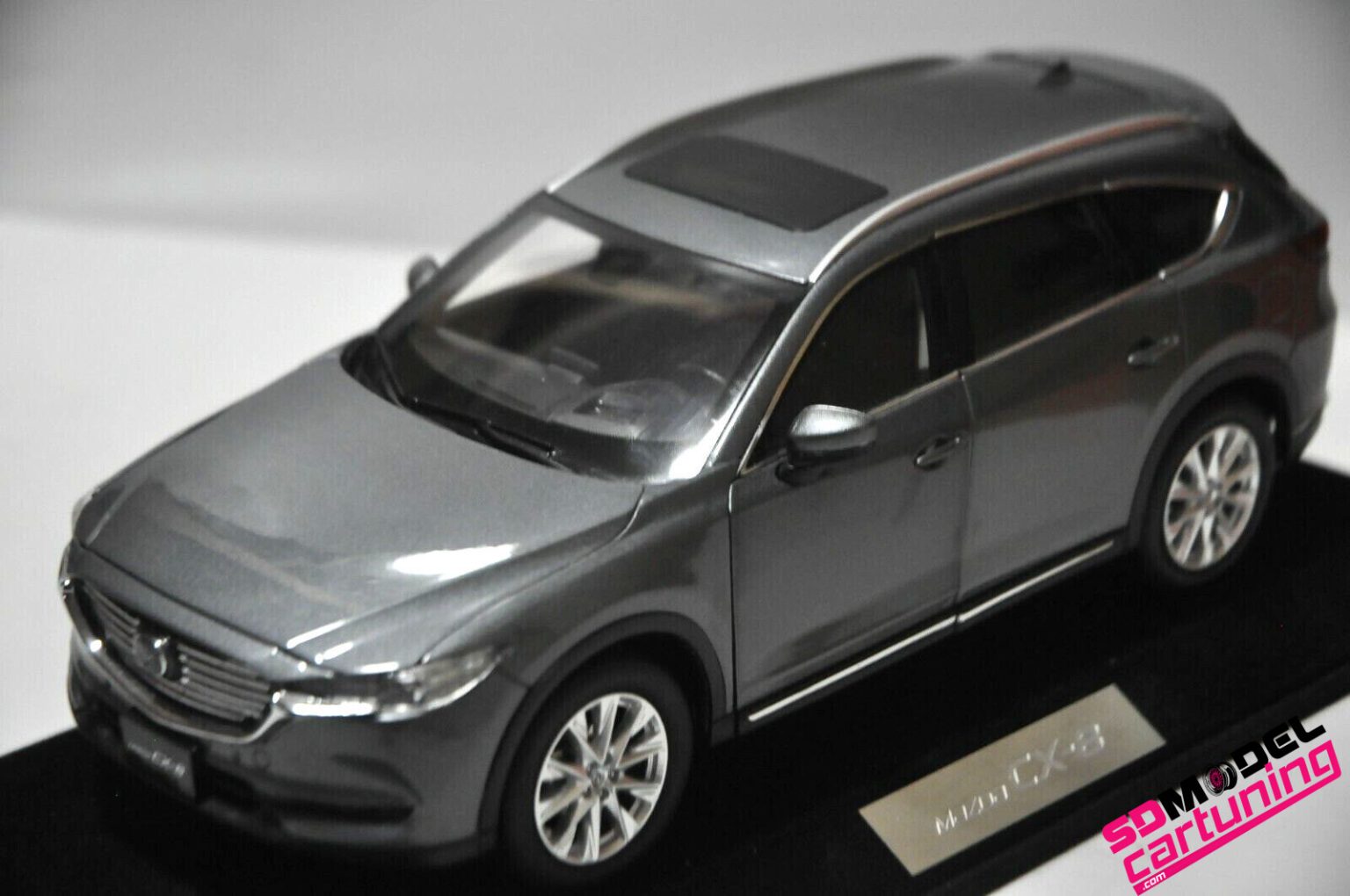1:18 Mazda CX-8 - Grijs - SDmodelcartuning.com