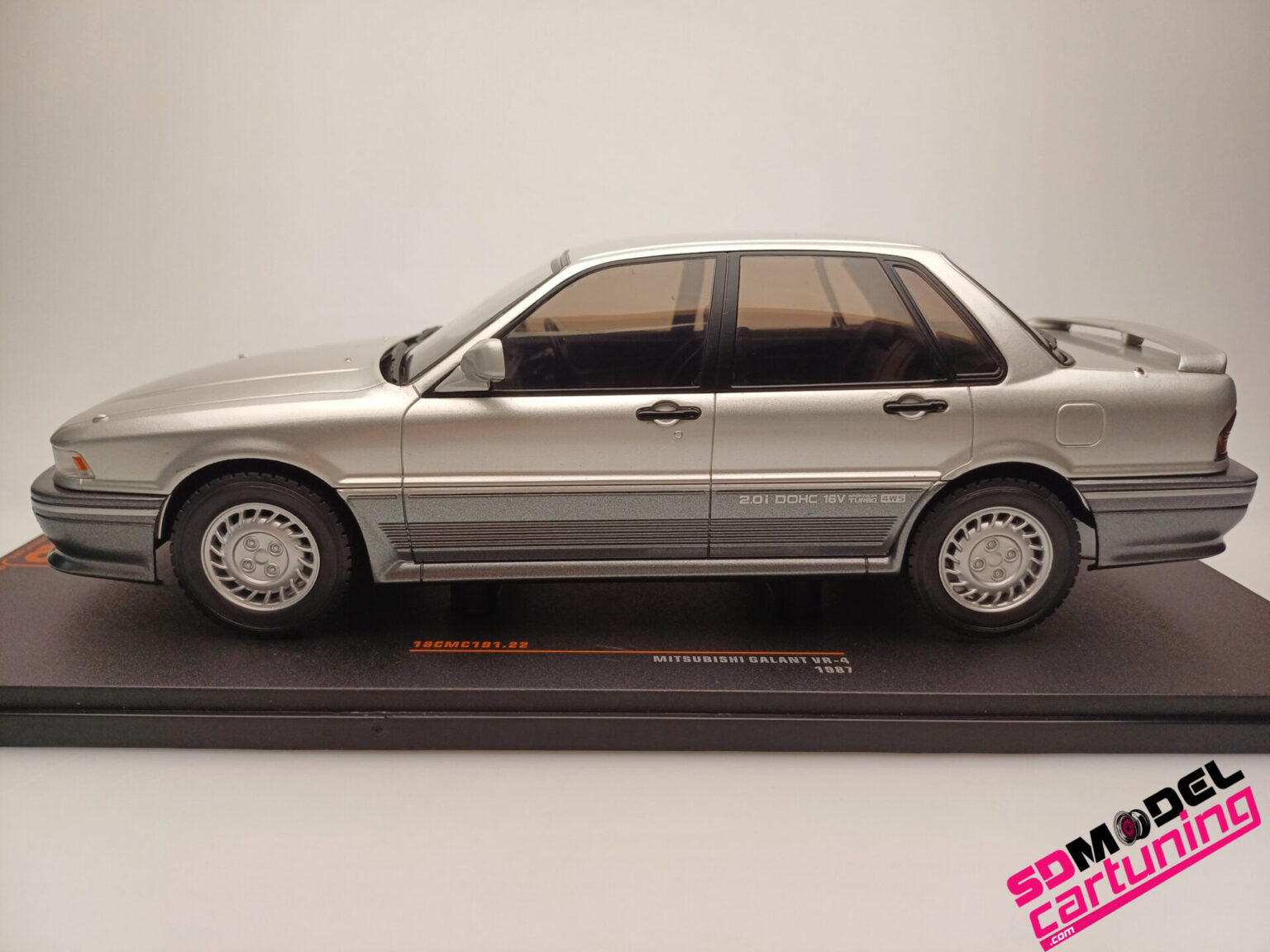 1:18 Mitsubishi Galant VR-4 – 1987 – Zilver - SDmodelcartuning.com
