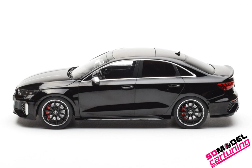 1:18 Audi RS3 Limousine - 2022 - Black - SDmodelcartuning.com